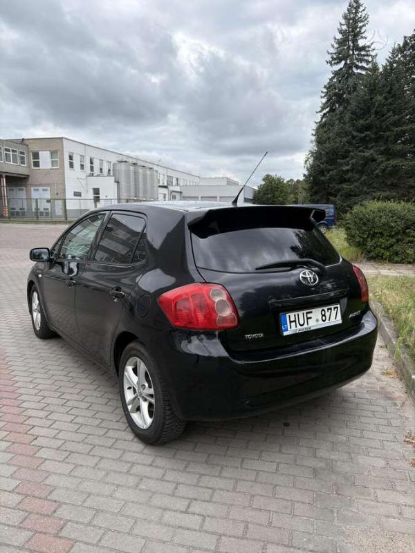 Melns Toyota Auris 2008 Kauņa, ar dzinēja tilpumu 1.36 L un nobraukumu 386 tūkst. km par 2300 €, foto 4 vietnē AUTOMOTO.COM.LV