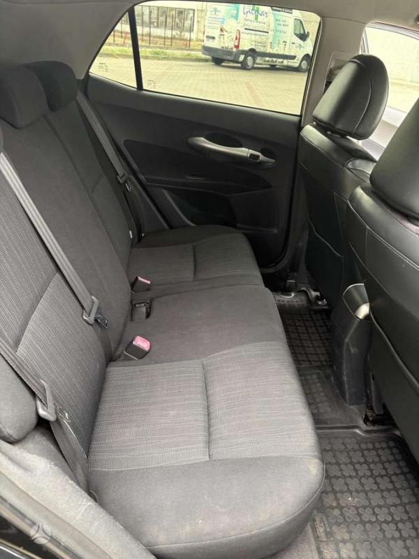 Melns Toyota Auris 2008 Kauņa, ar dzinēja tilpumu 1.36 L un nobraukumu 386 tūkst. km par 2300 €, foto 11 vietnē AUTOMOTO.COM.LV