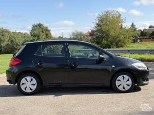 Black Toyota Auris 2008 in Kaisiadorys, with an engine capacity of 2.00 L and mileage of 202 thousand km for 1500 €, photo 11 on AUTOMOTO.COM.LV