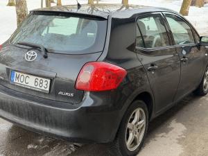 Melns Toyota Auris 2009 Panevēža, ar dzinēja tilpumu 2.00 L un nobraukumu 315 tūkst. km par 2450 €, foto 4 vietnē AUTOMOTO.COM.LV