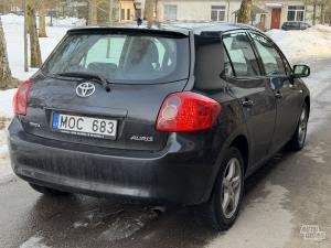 Melns Toyota Auris 2009 Panevēža, ar dzinēja tilpumu 2.00 L un nobraukumu 315 tūkst. km par 2450 €, foto 5 vietnē AUTOMOTO.COM.LV
