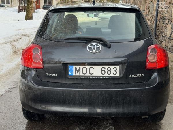 Melns Toyota Auris 2009 Panevēža, ar dzinēja tilpumu 2.00 L un nobraukumu 315 tūkst. km par 2450 €, foto 6 vietnē AUTOMOTO.COM.LV