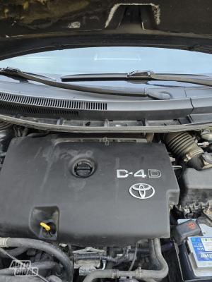 Black Toyota Auris 2009 in Plunge, with an engine capacity of 2.00 L and mileage of 285 thousand km for 1900 €, photo 14 on AUTOMOTO.COM.LV