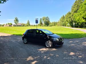 Melns Toyota Auris 2009 Tallina, ar dzinēja tilpumu 2.20 L un nobraukumu 260 tūkst. km par 2800 €, foto 8 vietnē AUTOMOTO.COM.LV