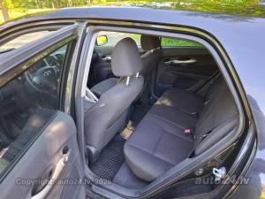 Melns Toyota Auris 2009 Tallina, ar dzinēja tilpumu 2.20 L un nobraukumu 260 tūkst. km par 2800 €, foto 13 vietnē AUTOMOTO.COM.LV