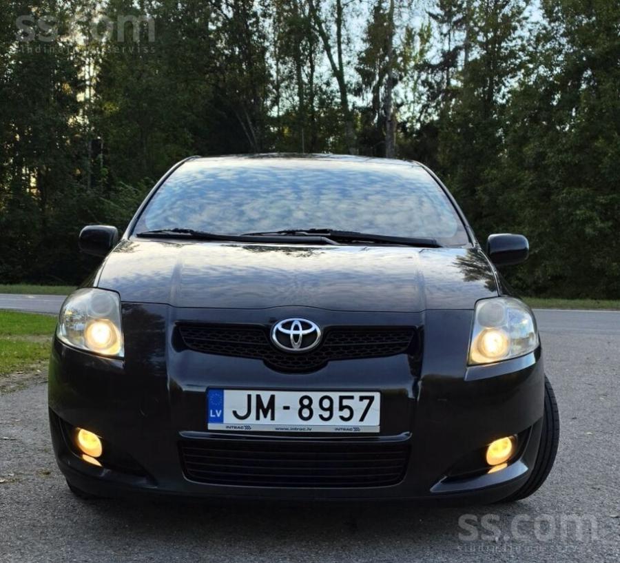 Melns Toyota Auris 2009 Ogre, ar dzinēja tilpumu 2.00 L un nobraukumu 308 tūkst. km par 2400 €, foto 7 vietnē AUTOMOTO.COM.LV