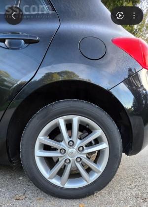 Melns Toyota Auris 2009 Ogre, ar dzinēja tilpumu 2.00 L un nobraukumu 308 tūkst. km par 2400 €, foto 11 vietnē AUTOMOTO.COM.LV
