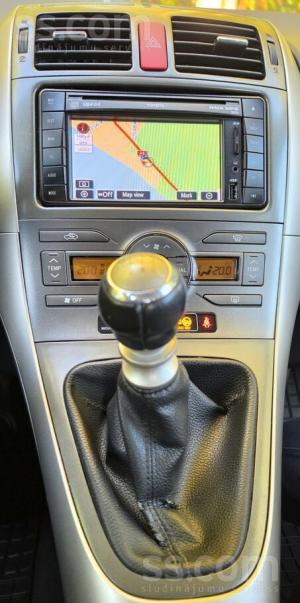 Melns Toyota Auris 2009 Ogre, ar dzinēja tilpumu 2.00 L un nobraukumu 308 tūkst. km par 2400 €, foto 17 vietnē AUTOMOTO.COM.LV