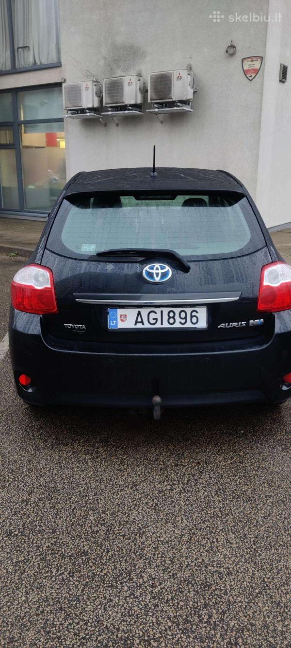 Melns Toyota Auris 2010 Viļņa, ar dzinēja tilpumu 1.80 L un nobraukumu 273 tūkst. km par 4799 €, foto 6 vietnē AUTOMOTO.COM.LV