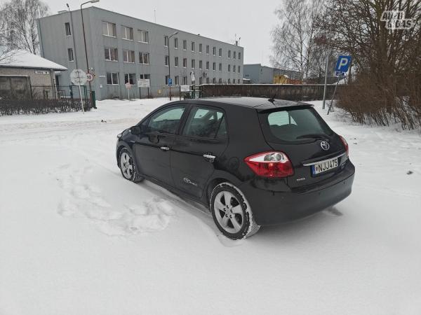 Melns Toyota Auris 2010 Jonava, ar dzinēja tilpumu 1.80 L un nobraukumu 269 tūkst. km par 5500 €, foto 7 vietnē AUTOMOTO.COM.LV