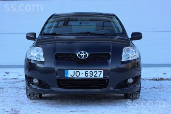 Melns Toyota Auris 2010 Rīga, ar dzinēja tilpumu 1.40 L un nobraukumu 0 tūkst. km par 2495 €, foto 2 vietnē AUTOMOTO.COM.LV