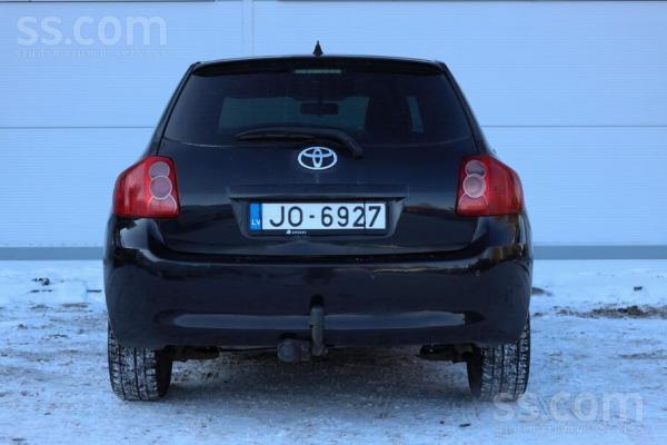 Melns Toyota Auris 2010 Rīga, ar dzinēja tilpumu 1.40 L un nobraukumu 0 tūkst. km par 2495 €, foto 5 vietnē AUTOMOTO.COM.LV