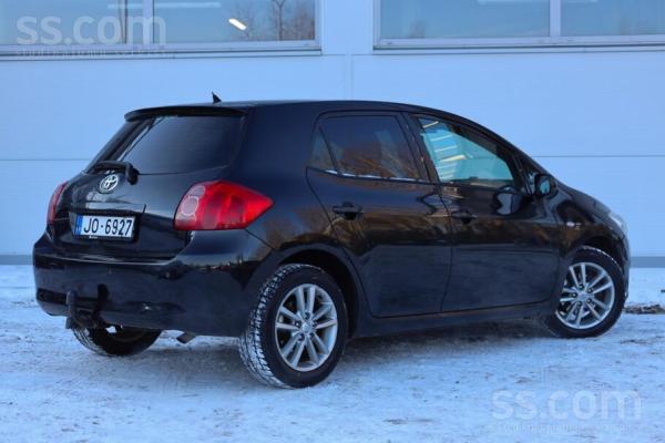 Melns Toyota Auris 2010 Rīga, ar dzinēja tilpumu 1.40 L un nobraukumu 0 tūkst. km par 2495 €, foto 6 vietnē AUTOMOTO.COM.LV