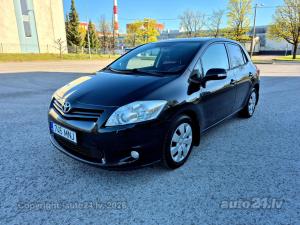 Black Toyota Auris 2010 in Tallinn, with an engine capacity of 1.60 L and mileage of 215 thousand km for 4890 €, photo  on AUTOMOTO.COM.LV