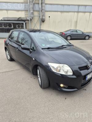 Melns Toyota Auris 2010 Rīga, ar dzinēja tilpumu 1.40 L un nobraukumu 241 tūkst. km par 2999 €, foto 6 vietnē AUTOMOTO.COM.LV