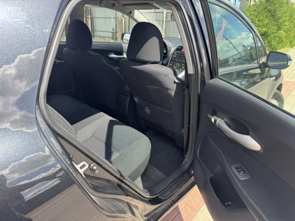 Black Toyota Auris 2010 in Kaunas, with an engine capacity of 1.80 L and mileage of 230 thousand km for 4499 €, photo 6 on AUTOMOTO.COM.LV