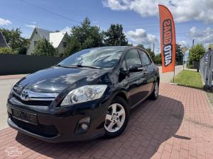 Black Toyota Auris 2010 in Kaunas, with an engine capacity of 1.80 L and mileage of 230 thousand km for 4499 €, photo  on AUTOMOTO.COM.LV