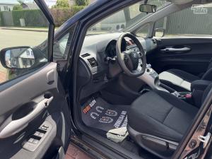 Melns Toyota Auris 2010 Kauņa, ar dzinēja tilpumu 1.80 L un nobraukumu 230 tūkst. km par 4499 €, foto 9 vietnē AUTOMOTO.COM.LV
