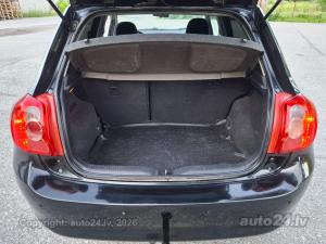 Melns Toyota Auris 2010 Tartu, ar dzinēja tilpumu 1.60 L un nobraukumu 261 tūkst. km par 2499 €, foto 7 vietnē AUTOMOTO.COM.LV