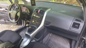 Melns Toyota Auris 2010 Viļņa, ar dzinēja tilpumu 2.00 L un nobraukumu 230 tūkst. km par 3050 €, foto 10 vietnē AUTOMOTO.COM.LV