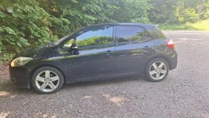 Melns Toyota Auris 2010 Viļņa, ar dzinēja tilpumu 2.00 L un nobraukumu 230 tūkst. km par 3050 €, foto 18 vietnē AUTOMOTO.COM.LV