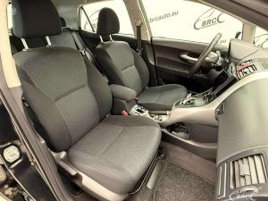 Black Toyota Auris 2010 in Vilnius, with an engine capacity of 1.80 L and mileage of 225 thousand km for 6500 €, photo 7 on AUTOMOTO.COM.LV