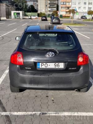 Melns Toyota Auris 2010 Rīga, ar dzinēja tilpumu 1.30 L un nobraukumu 250 tūkst. km par 2800 €, foto 5 vietnē AUTOMOTO.COM.LV