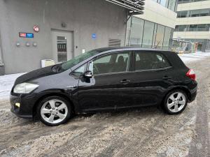 Melns Toyota Auris 2011 Viļņa, ar dzinēja tilpumu 1.80 L un nobraukumu 245 tūkst. km par 5450 €, foto 9 vietnē AUTOMOTO.COM.LV
