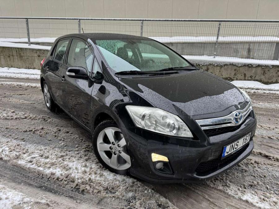Melns Toyota Auris 2011 Viļņa, ar dzinēja tilpumu 1.80 L un nobraukumu 245 tūkst. km par 5450 €, foto 11 vietnē AUTOMOTO.COM.LV