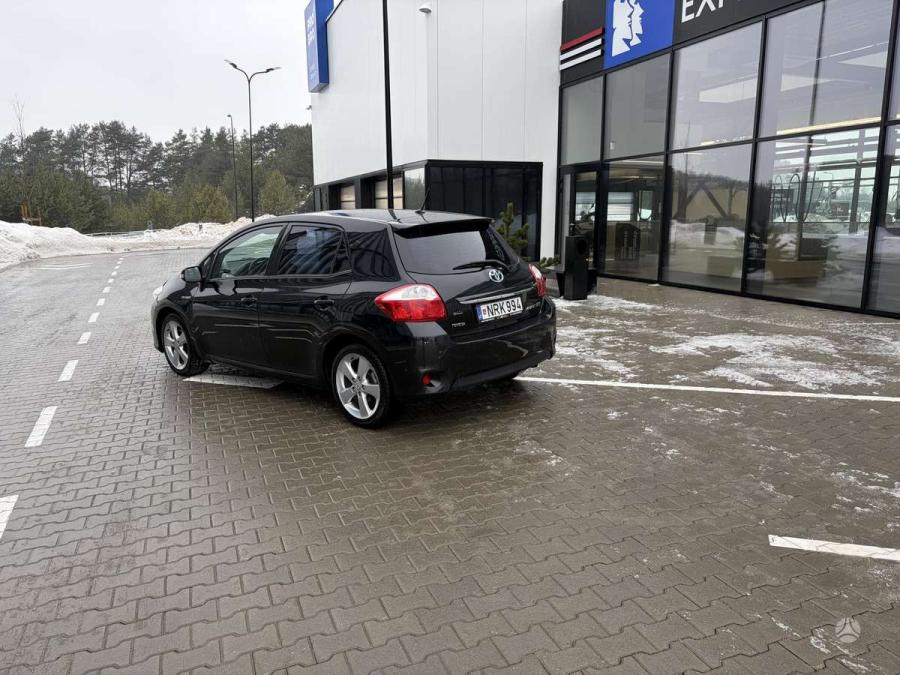 Melns Toyota Auris 2011 Viļņa, ar dzinēja tilpumu 0.00 L un nobraukumu 245 tūkst. km par 5000 €, foto 8 vietnē AUTOMOTO.COM.LV