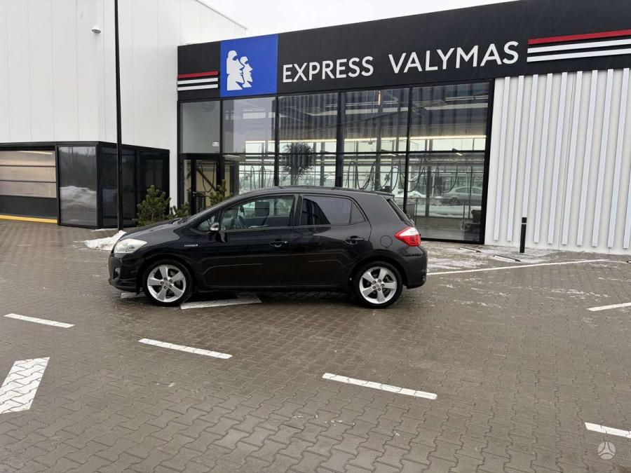 Melns Toyota Auris 2011 Viļņa, ar dzinēja tilpumu 0.00 L un nobraukumu 245 tūkst. km par 5000 €, foto 9 vietnē AUTOMOTO.COM.LV