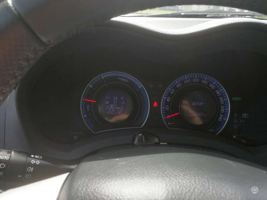 Черный Тойота Аурис 2011 в Вильнюс, объемом двигателя 1.80 л и пробегом 200 тыс. км за 6350 €, фото 4 на AUTOMOTO.COM.LV
