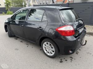 Melns Toyota Auris 2011 Kauņa, ar dzinēja tilpumu 1.40 L un nobraukumu 400 tūkst. km par 3450 €, foto 10 vietnē AUTOMOTO.COM.LV