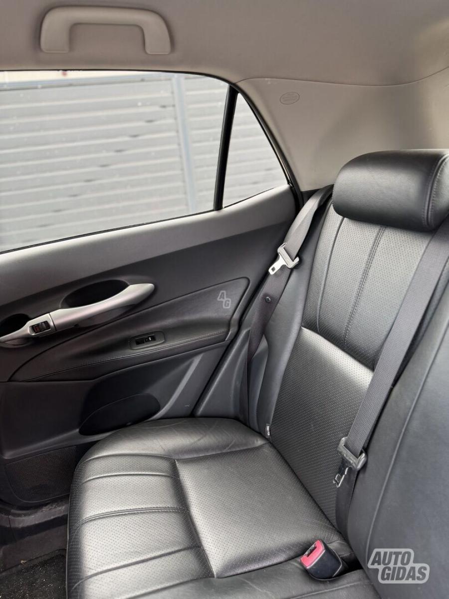 Melns Toyota Auris 2011 Kauņa, ar dzinēja tilpumu 1.40 L un nobraukumu 400 tūkst. km par 3450 €, foto 15 vietnē AUTOMOTO.COM.LV