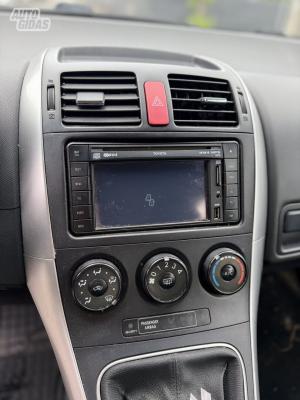 Melns Toyota Auris 2011 Kauņa, ar dzinēja tilpumu 1.40 L un nobraukumu 400 tūkst. km par 3450 €, foto 23 vietnē AUTOMOTO.COM.LV