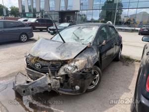 Черный Тойота Аурис 2011 в Таллин, объемом двигателя 1.60 л и пробегом 152 тыс. км за 599 €, фото 5 на AUTOMOTO.COM.LV