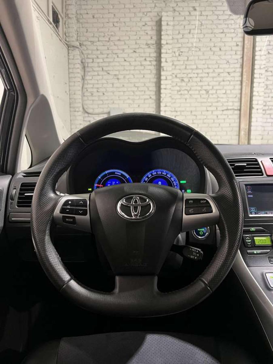 Melns Toyota Auris 2011 Klaipėda, ar dzinēja tilpumu 1.80 L un nobraukumu 271 tūkst. km par 5555 €, foto 11 vietnē AUTOMOTO.COM.LV