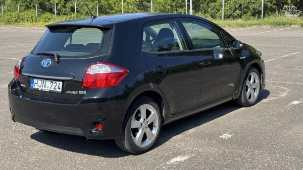 Black Toyota Auris 2011 in Vilnius, with an engine capacity of 1.80 L and mileage of 86 thousand km for 6500 €, photo 4 on AUTOMOTO.COM.LV