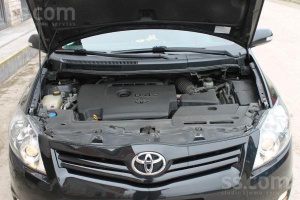 Melns Toyota Auris 2011 Aizkraukle, ar dzinēja tilpumu 2.00 L un nobraukumu 235 tūkst. km par 3400 €, foto 7 vietnē AUTOMOTO.COM.LV