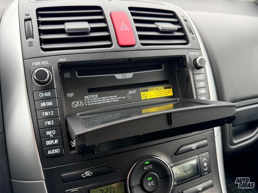 Melns Toyota Auris 2011 Ukmergė, ar dzinēja tilpumu 1.80 L un nobraukumu 200 tūkst. km par 6450 €, foto 23 vietnē AUTOMOTO.COM.LV