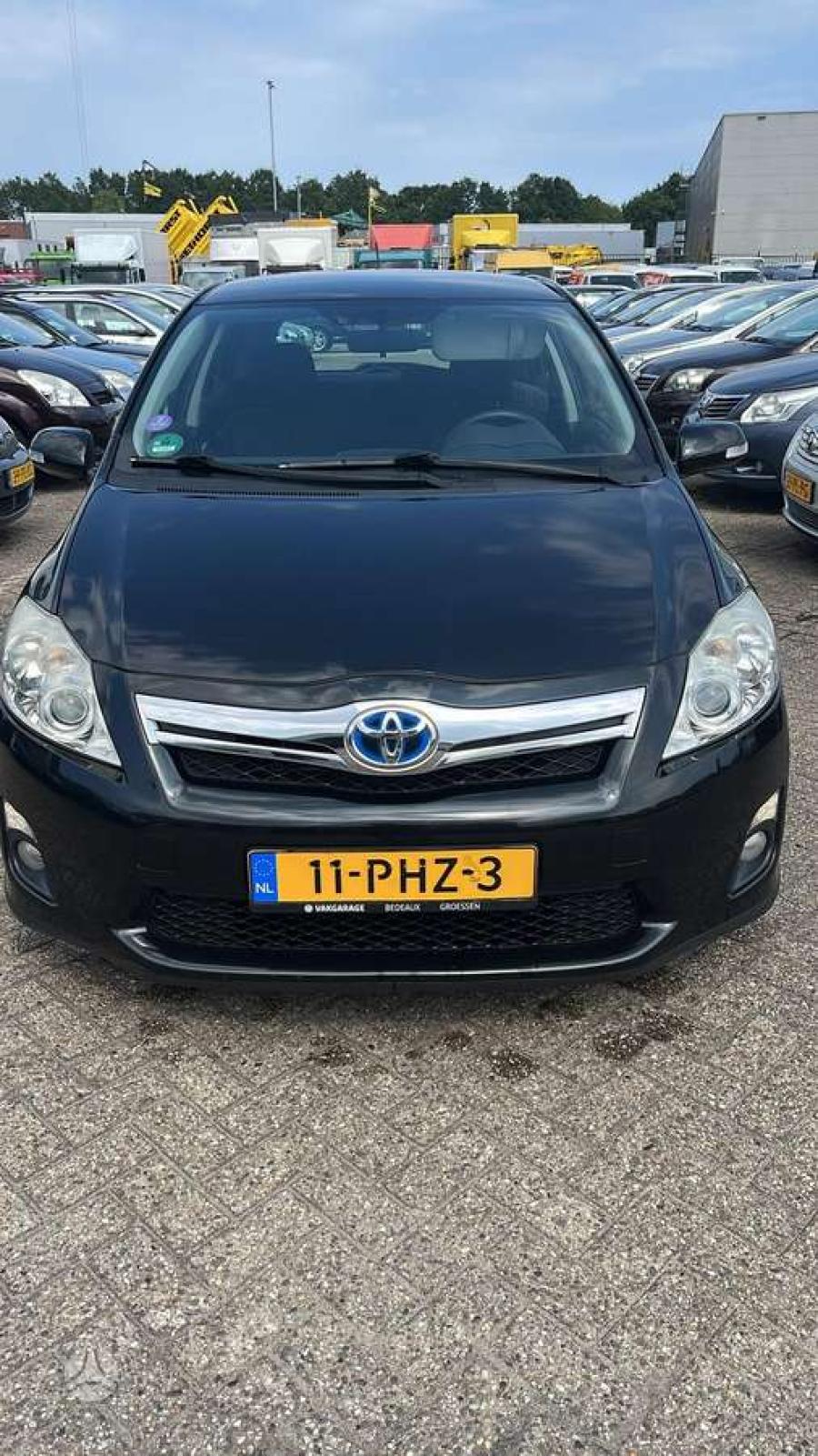 Melns Toyota Auris 2011 Kauņa, ar dzinēja tilpumu 1.80 L un nobraukumu 253 tūkst. km par 6000 €, foto 9 vietnē AUTOMOTO.COM.LV