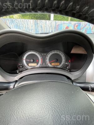 Melns Toyota Auris 2011 Rīga, ar dzinēja tilpumu 2.00 L un nobraukumu 286 tūkst. km par 3300 €, foto 12 vietnē AUTOMOTO.COM.LV