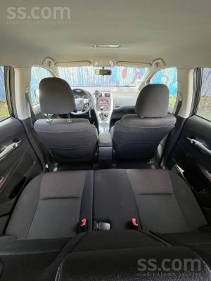 Melns Toyota Auris 2011 Rīga, ar dzinēja tilpumu 2.00 L un nobraukumu 286 tūkst. km par 3300 €, foto 17 vietnē AUTOMOTO.COM.LV