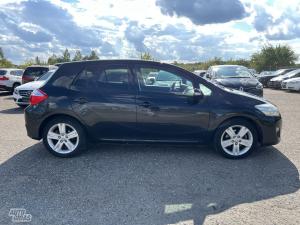 Melns Toyota Auris 2012 Šauļi, ar dzinēja tilpumu 1.80 L un nobraukumu 290 tūkst. km par 6300 €, foto 5 vietnē AUTOMOTO.COM.LV