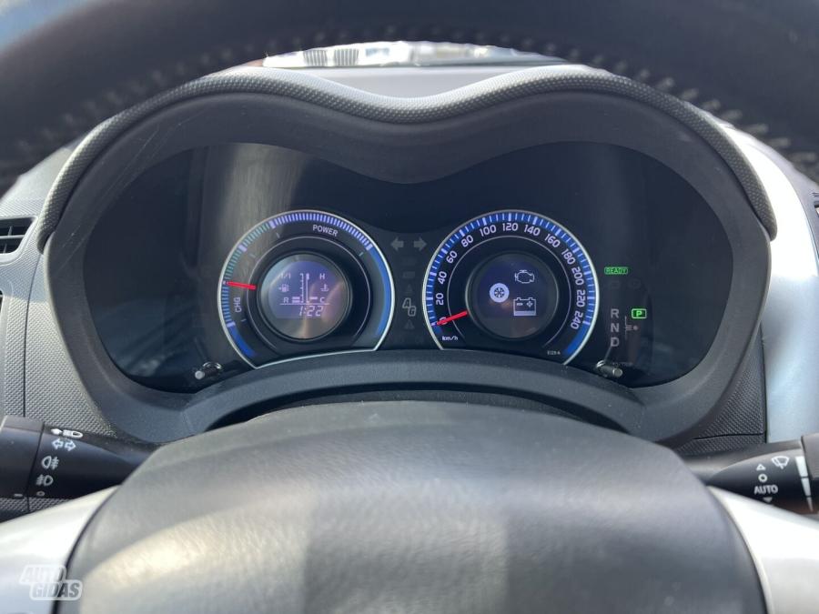 Melns Toyota Auris 2012 Šauļi, ar dzinēja tilpumu 1.80 L un nobraukumu 290 tūkst. km par 6300 €, foto 12 vietnē AUTOMOTO.COM.LV