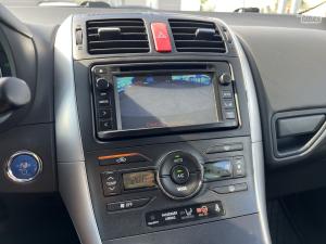 Melns Toyota Auris 2012 Šauļi, ar dzinēja tilpumu 1.80 L un nobraukumu 290 tūkst. km par 6300 €, foto 16 vietnē AUTOMOTO.COM.LV