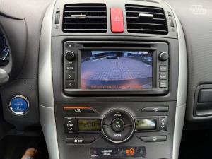 Melns Toyota Auris 2012 Viļņa, ar dzinēja tilpumu 1.80 L un nobraukumu 260 tūkst. km par 6000 €, foto 12 vietnē AUTOMOTO.COM.LV