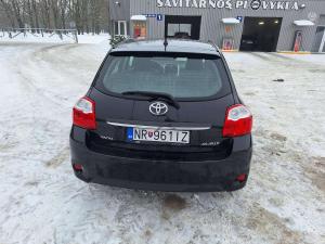 Black Toyota Auris 2013 in Vilkaviskis, with an engine capacity of 1.60 L and mileage of 229 thousand km for 4650 €, photo 4 on AUTOMOTO.COM.LV