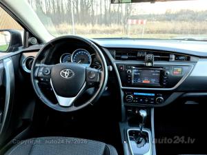 Melns Toyota Auris 2013 Tallina, ar dzinēja tilpumu 1.60 L un nobraukumu 190 tūkst. km par 5790 €, foto 7 vietnē AUTOMOTO.COM.LV