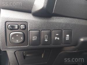 Black Toyota Auris 2013 in Cesis, with an engine capacity of 2.00 L and mileage of 240 thousand km for 6700 €, photo 10 on AUTOMOTO.COM.LV